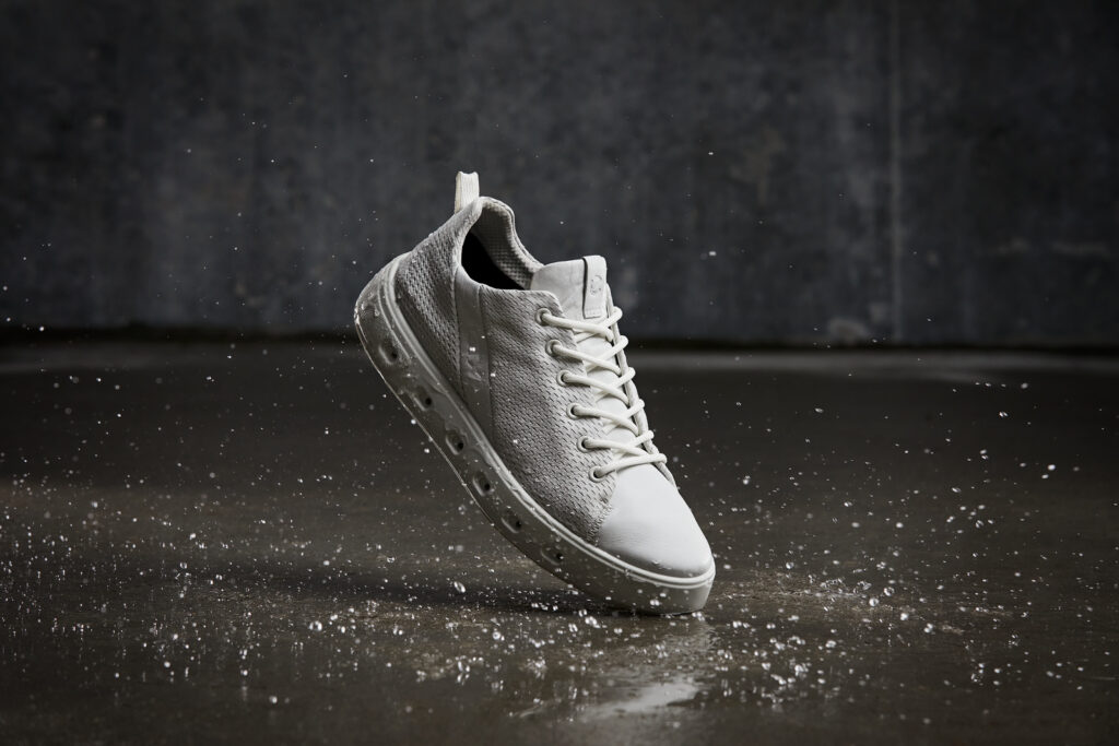 ECCO Shoes for Men & Women